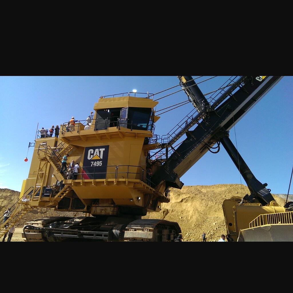 CAT 7495 - CC2 Vehicle Suggestions - Car Crushers Forum