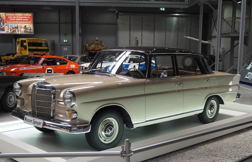 Mercedes-Benz W110 Sedan (1961 - 1968) - CC2 Vehicle Suggestions - Car ...