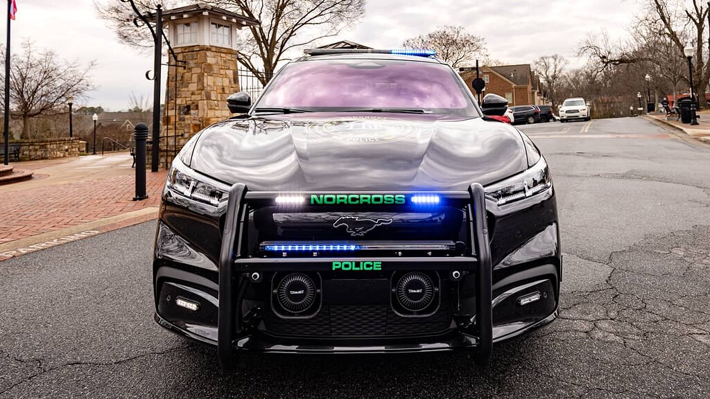 2022-2024 Ford Mustang Mach-E GT Police Interceptor - CC2 Customization ...