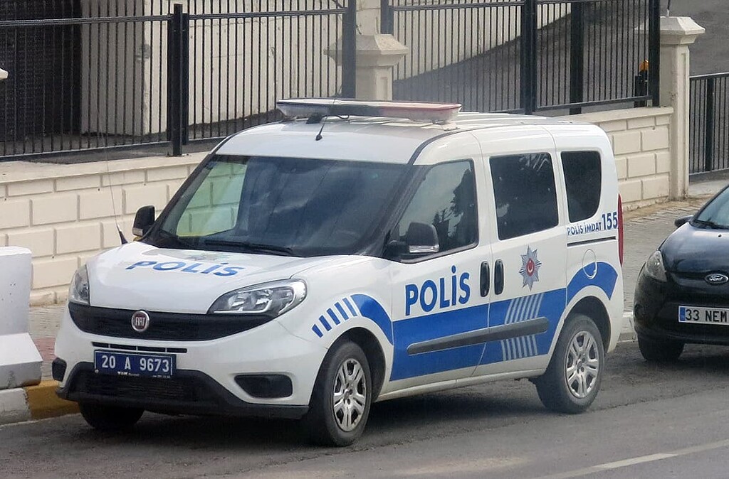 Fiat Doblo Turkish Police - CC2 Vehicle Suggestions - Car Crushers Forum