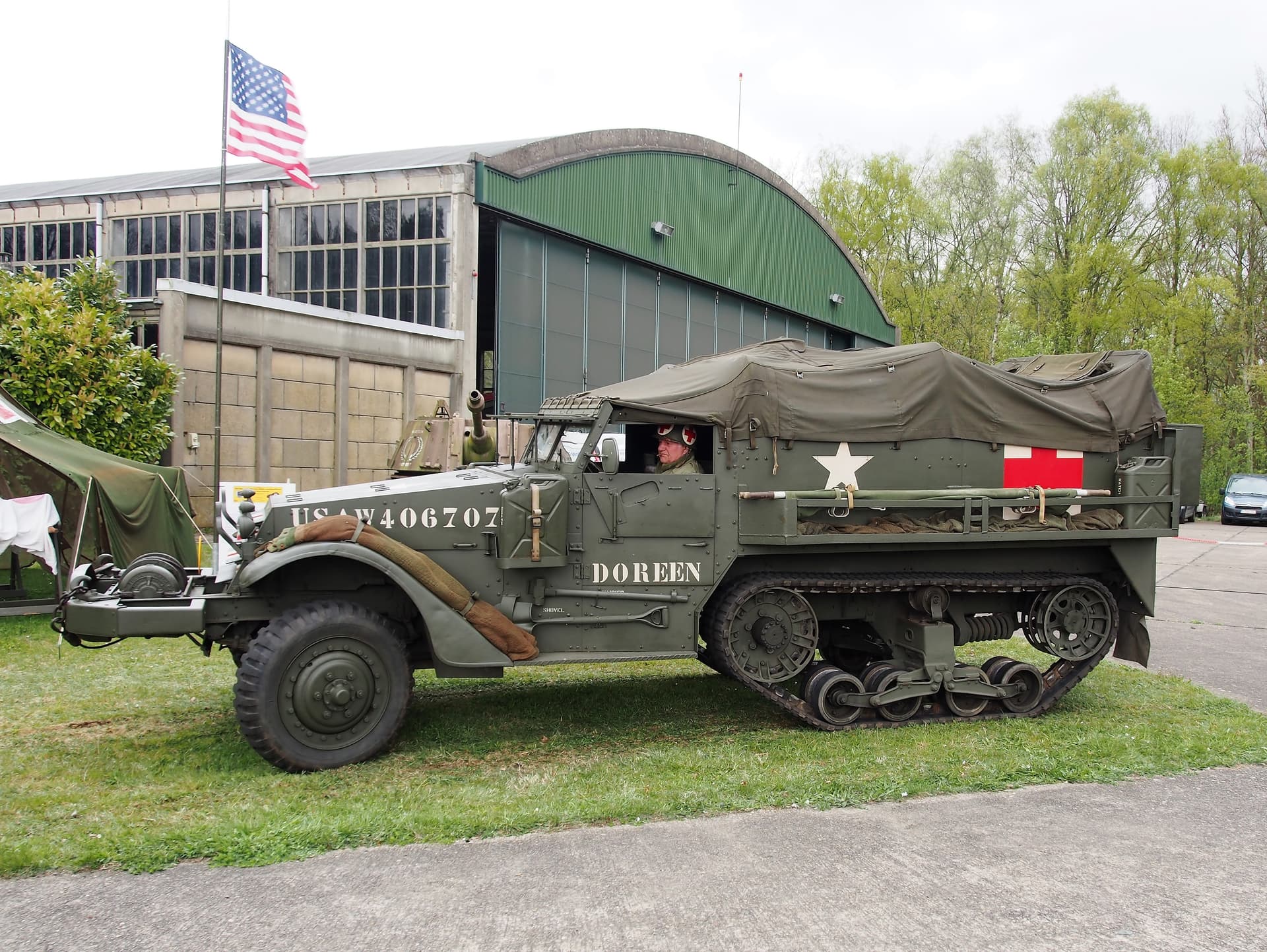 1942-1943 International Harvester M5 Halftrack Ambulance - CC2 Vehicle ...