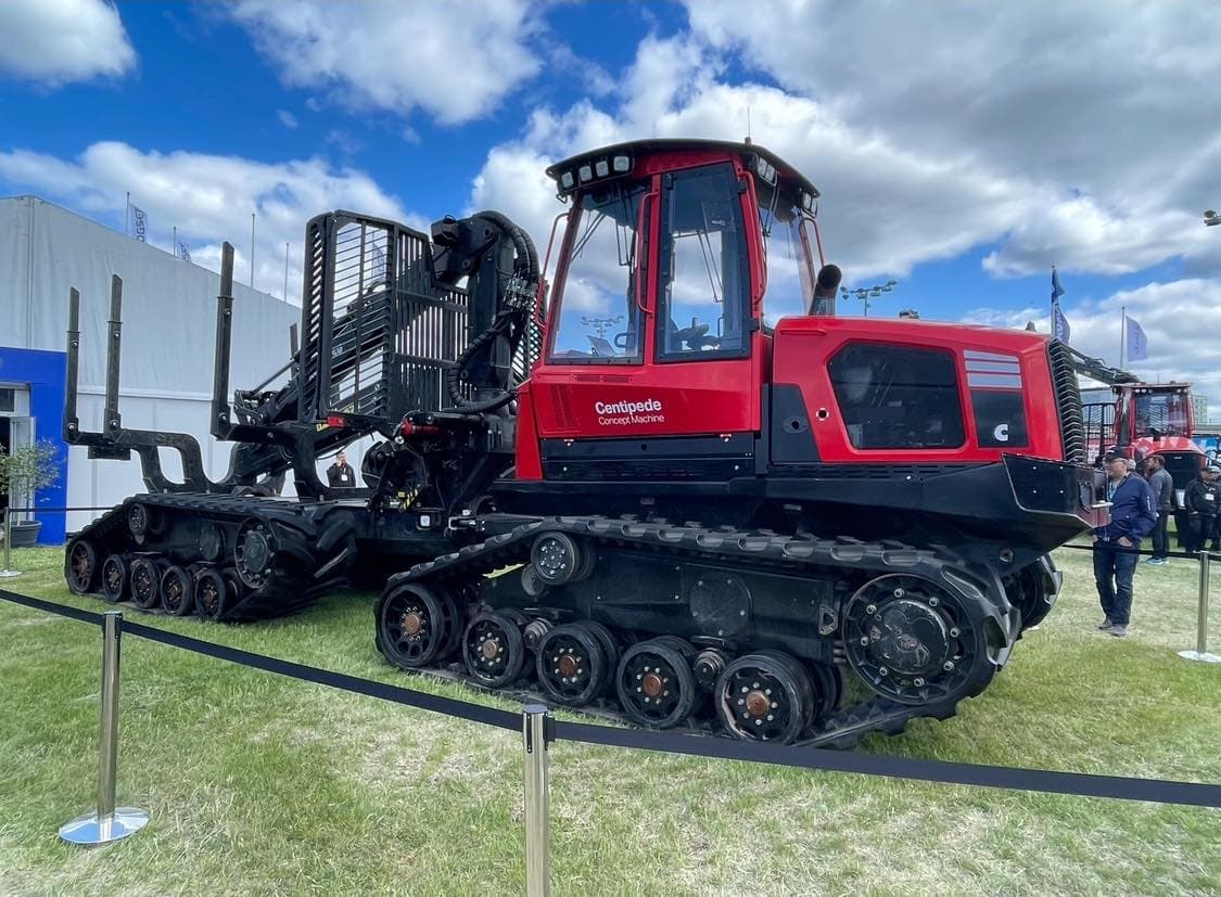 Komatsu Forestry Centipede - CC2 Vehicle Suggestions - Car Crushers Forum