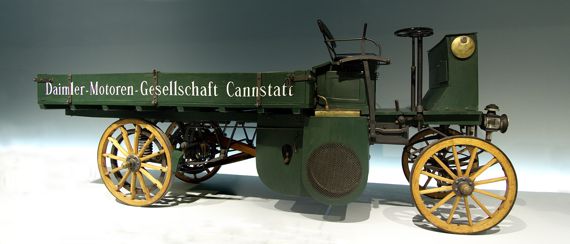 1896 Daimler Motor Lastwagen - CC2 Vehicle Suggestions - Car Crushers Forum